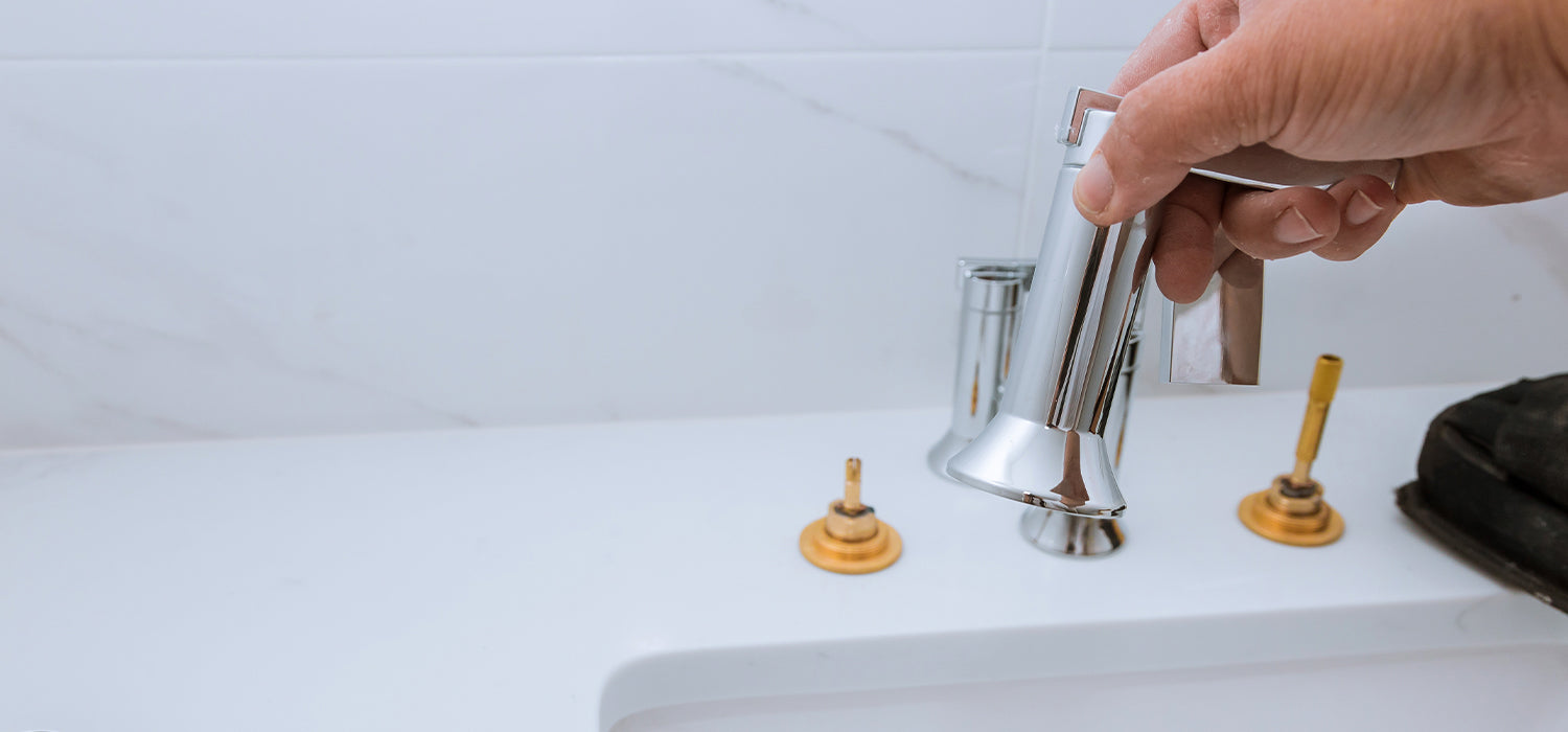 How Easy Is It to Fit New Bath Taps? Your Step-by-Step Guide | Tapron ...
